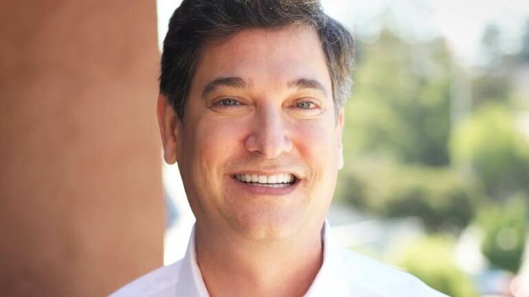 Timeline of Facebook's Ownership: People Who Own Facebook